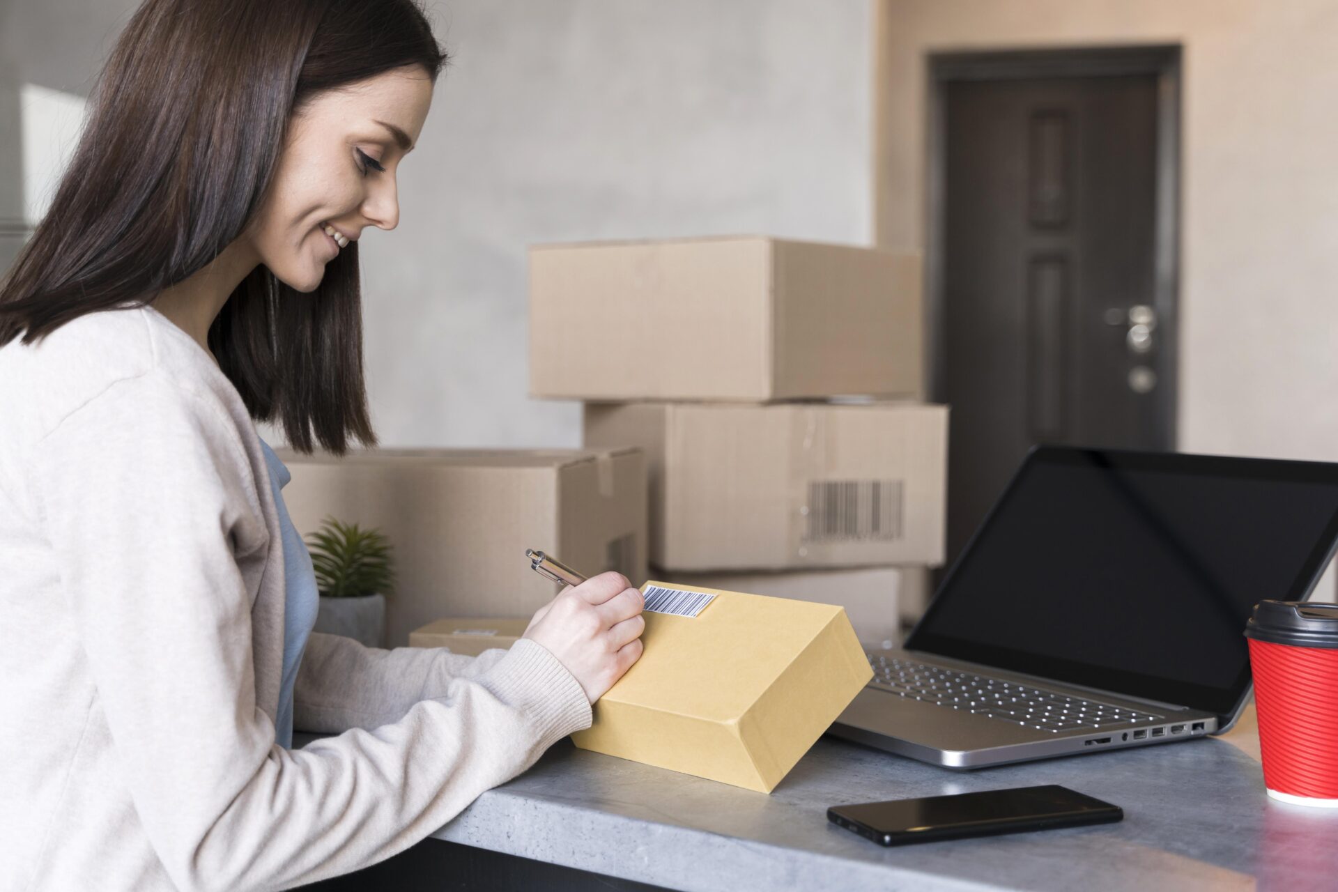 Cheapest Shipping Rates: Save Big with Franklin Parcel